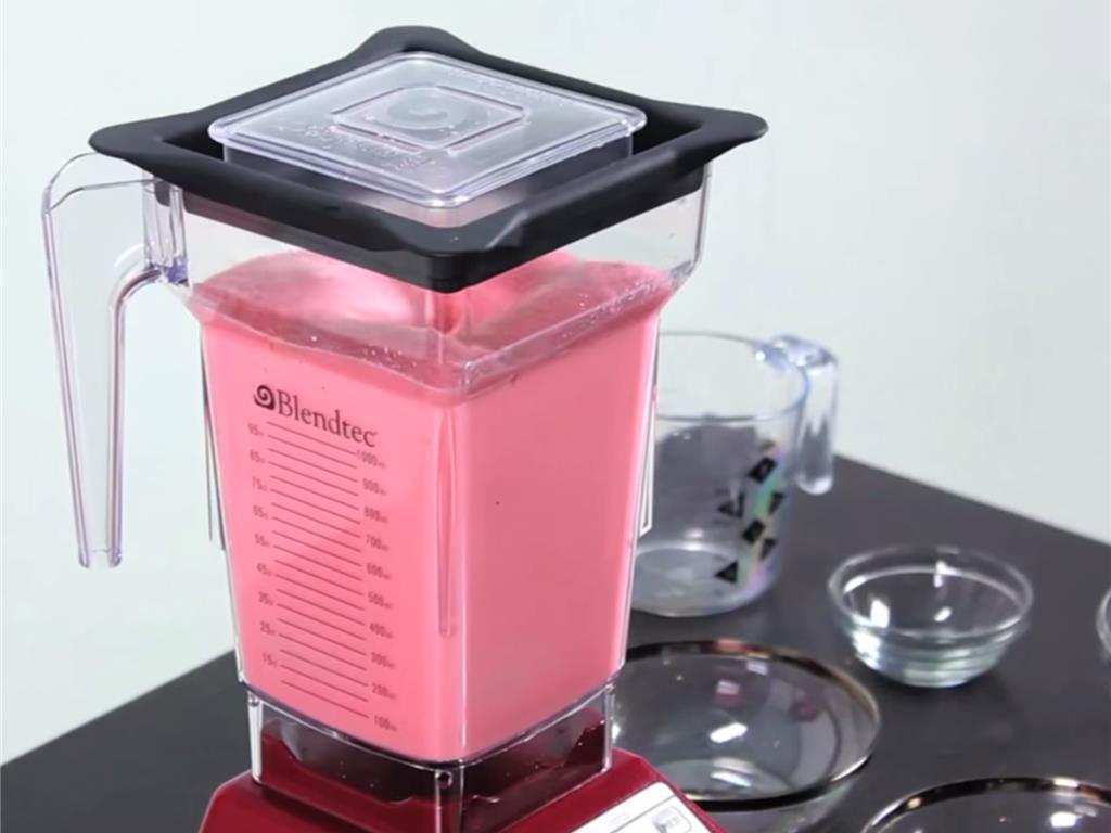 Low Calorie Strawberry Smoothie